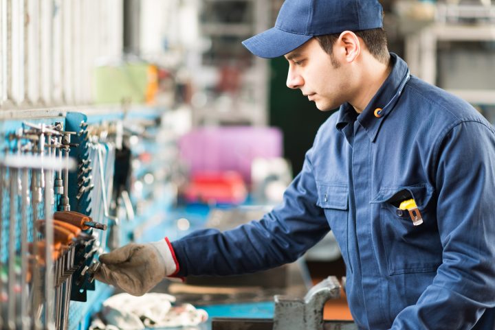 30 Highest Paying Associates Degree Jobs for Trade School Graduates